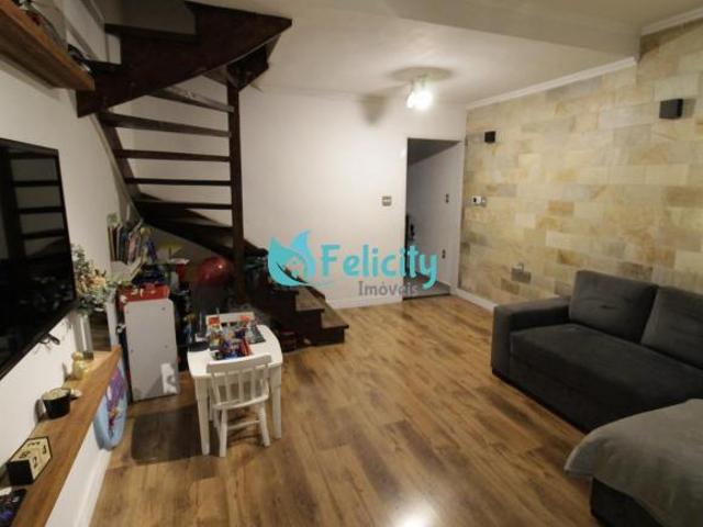 Sobrado com 3 dorms, 1 vaga, 70m2 no Pq. São Domingos