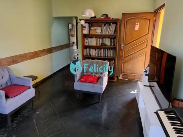 Sobrado com 3 dorms, 2 vagas, 154m2 no Jardim Maristela