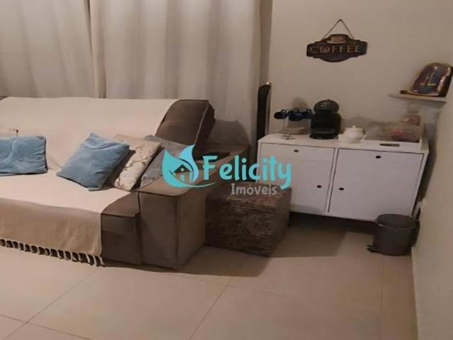 Sobrado com 3 dorms, 2 vagas, 72m2 no Ayrosa