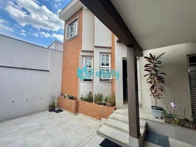 Sobrado com 3 dorms, 3 vagas, 130m2 no Parque São Domingos