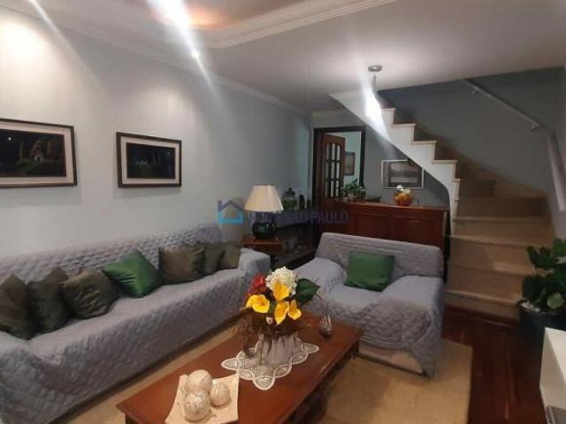 Sobrado com 3 pavimentos 4 Quartos e 3 suítes à Venda, 260 m² por R$ 1.400.000,00