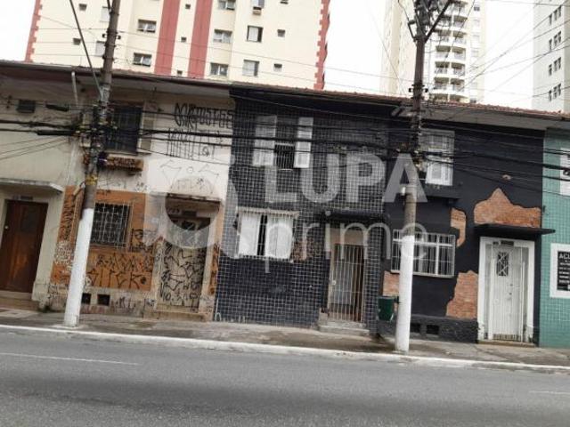 SOBRADO COM 3 PAVIMENTOS AO LADO DO METRÔ SANTANA