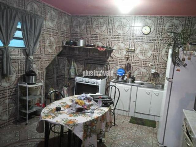 SOBRADO COM 3 PAVIMENTOS E SETE CASAS PARA ALUGAR NO JARDIM MITSUTANI