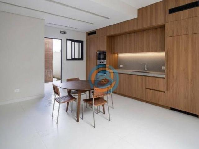 Sobrado com 3 quartos, 154 m² venda por R$ 899.000 ou aluguel por R$ 7.050/mês Barreirinha Cur