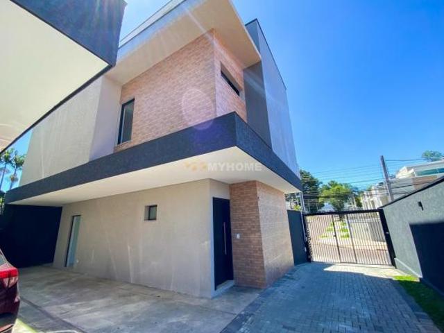 Sobrado com 3 quartos, 162m² no Bairro Xaxim Curitiba