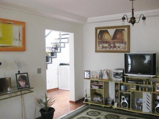 Sobrado com 3 quartos
