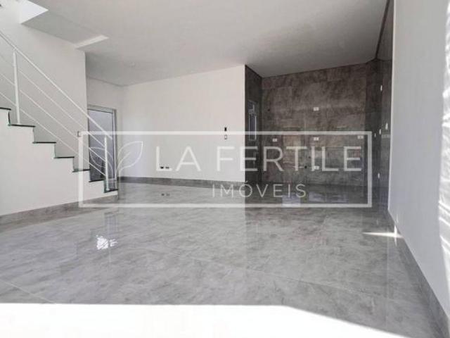 Sobrado com 3 Quartos, 1 Suíte, 125.51M², à Venda por R$ 750.000,00 Boqueirão, Curitiba Pr