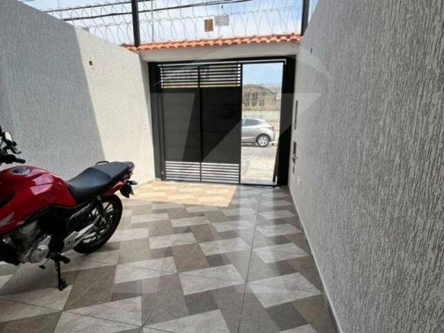 Sobrado com 3 Quartos,1 Suíte com Varanda, Quintal, 1 Vaga de Garagem na Vila Constança