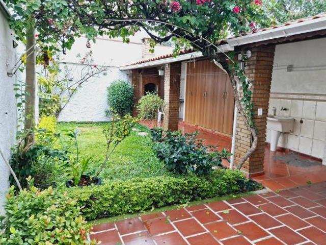 Sobrado com 3 Quartos, 2 vagas à venda, 185m² Caxingui