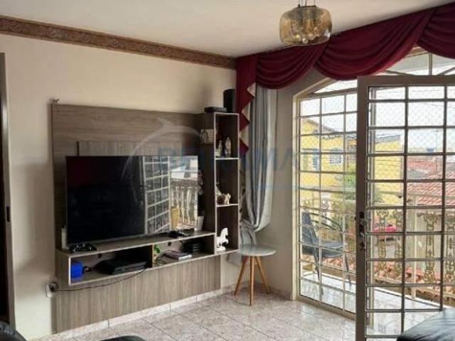 Sobrado com 3 quartos 2 suítes + casa de fundos independente, 3 vagas – QNM 36, Taguatinga Norte/D