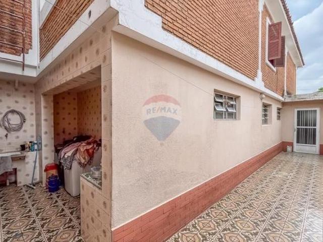 Sobrado com 3 quartos com edícula e 2 vagas de garagem no Jardim São Caetano