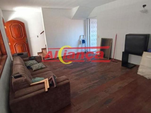 Sobrado com 3 quartos a venda, $ 650.000 Vila Yaya / Guarulhos