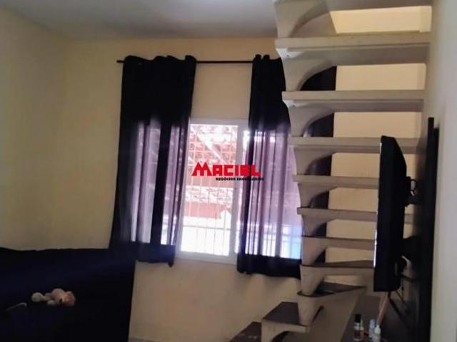 Sobrado com 3 Quartos à venda, 134m² Parque Residencial Flamboyant