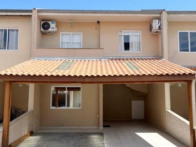 Sobrado com 3 quartos à venda, 139 m² por R$ 690.000 Novo Mundo, Curitiba/PR