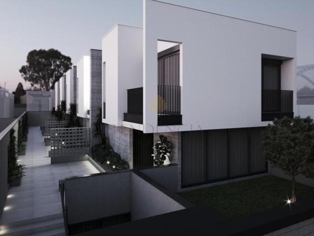 Sobrado com 3 quartos à venda, 142,26 m2, SÃO BRAZ, CURITIBA PR