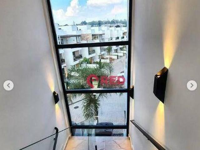 Sobrado com 3 quartos à venda, 146 m² por R$ 1.100.000 Parque Rincão Cotia/SP