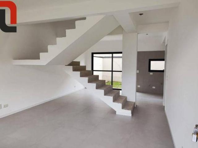 Sobrado com 3 quartos à venda, 147 m² por R$ 1.048.000 Santa Felicidade Curitiba/PR