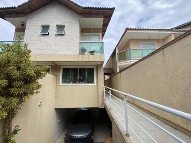 Sobrado com 3 quartos à venda, 150 m² por R$ 790.000 Jardim Vila Galvão Guar