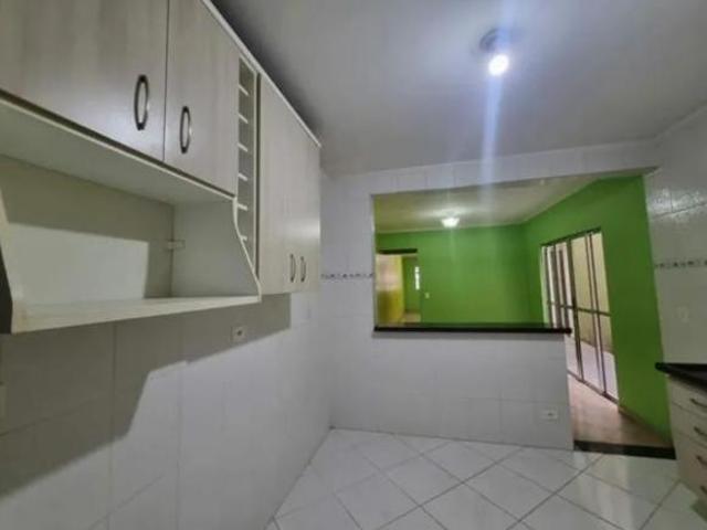 Sobrado com 3 Quartos à venda, 170m² Jardim Ester Yolanda