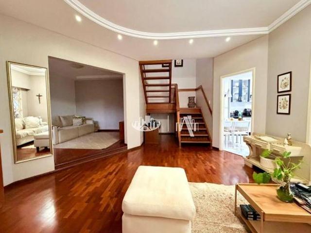 Sobrado com 3 Quartos à venda, 172 m² por R$ 950.000 Igapó Londrina/PR