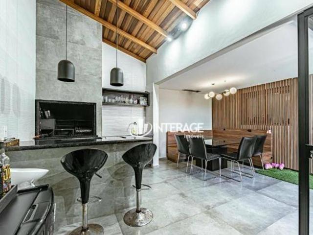 Sobrado com 3 quartos à venda, 173 m² por R$ 790.000 Barreirinha Curitiba/PR