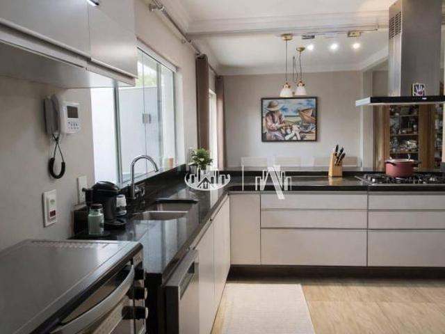 Sobrado com 3 quartos à venda, 177 m² por R$ 850.000 Monte Belo Londrina/PR
