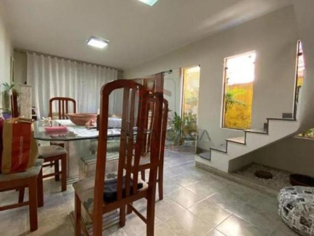Sobrado a venda no Bairro da mooca com 3 suites e quintal