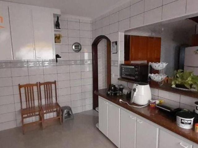 Sobrado com 3 quartos à venda, 240 m² Parque Itamarati Jacareí/SP