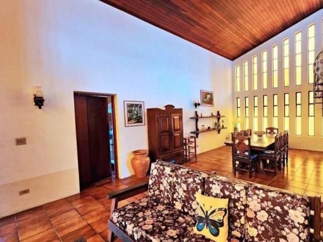 Sobrado com 3 quartos à venda, 241 m² Enseada Guarujá /SP