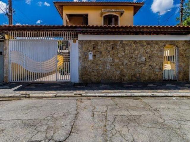 Sobrado com 3 quartos à venda, 300 m² por R$ 960.000 Tremembé São Paulo/SP