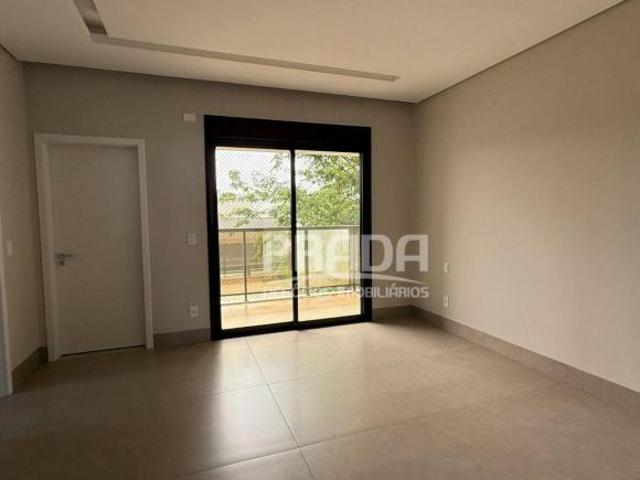 Sobrado com 3 quartos à venda, 313 m² Jardins Gênova Uberlândia/MG
