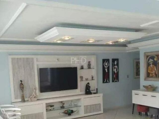 Sobrado com 3 Quartos à venda, 325m² Santa Terezinha