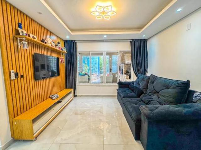 Sobrado com 3 quartos à venda, com 263 m² no bairro Vila Gilda Santo André/SP