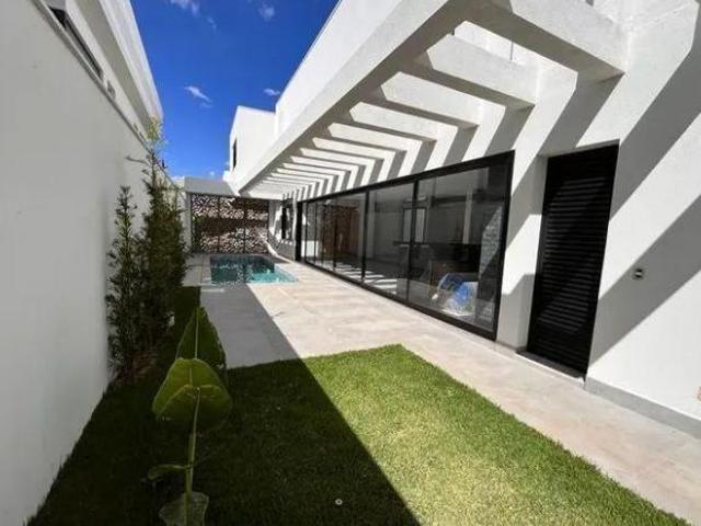 Sobrado com 3 quartos à venda, Condominio Jardim Versailles Uberlândia/MG