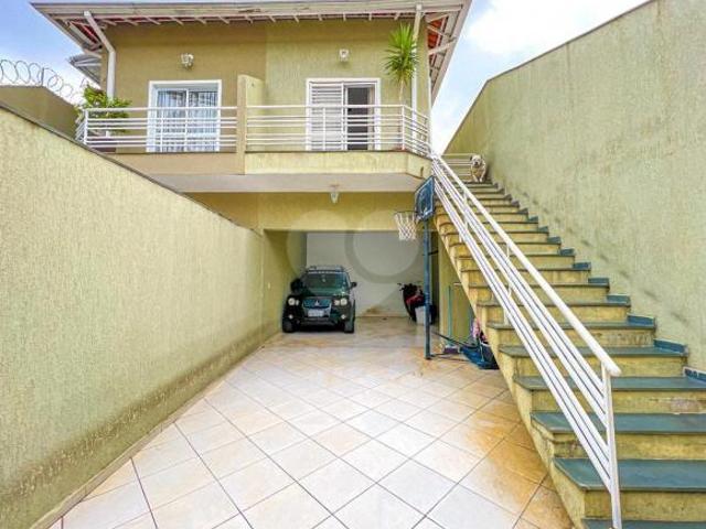 Sobrado com 3 quartos à venda em Tremembé SP
