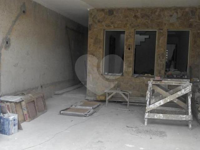Sobrado com 3 quartos à venda em Vila nilo SP