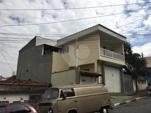 Sobrado com 3 quartos à venda em Vila nivi SP