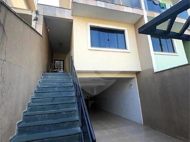Sobrado com 3 quartos à venda em Vila Nivi SP