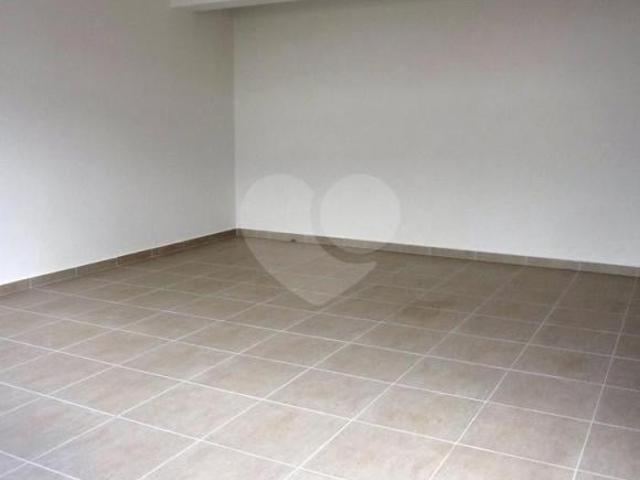 Sobrado com 3 quartos à venda em Vila nivi SP