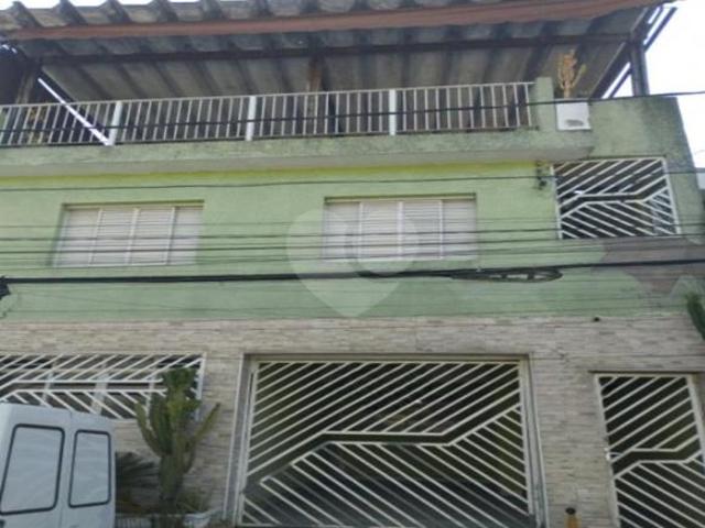 Sobrado com 3 quartos à venda em Vila carbone SP