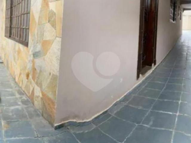Sobrado com 3 quartos à venda em Vila cavaton SP