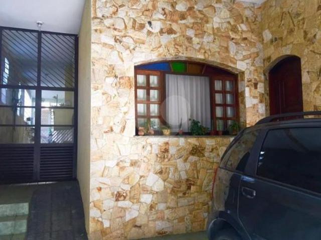 Sobrado com 3 quartos à venda em Vila cavaton SP
