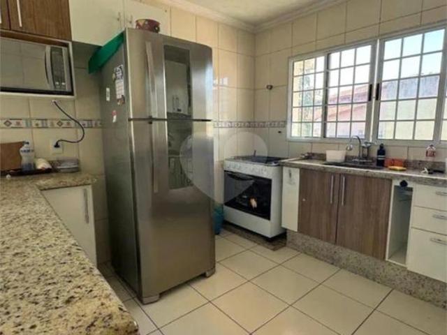 Sobrado com 3 quartos à venda em Vila cruz das almas SP