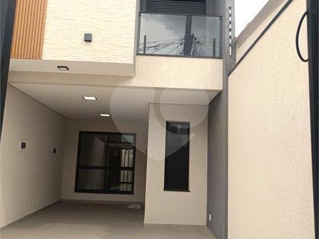 Sobrado com 3 quartos à venda em Vila domitila SP