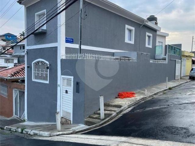Sobrado com 3 quartos à venda em Vila laís SP
