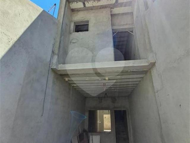 Sobrado com 3 quartos à venda em Vila laís SP