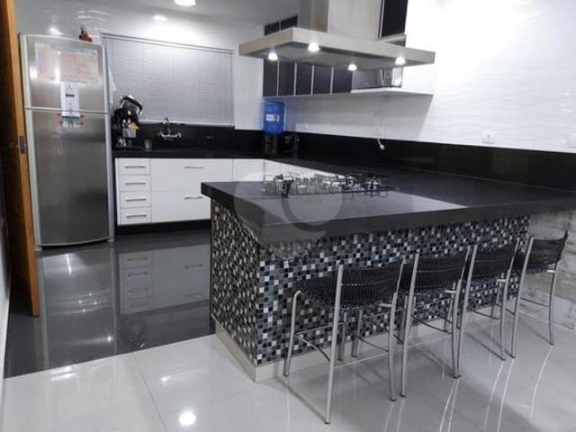 Sobrado com 3 quartos à venda em Vila laís SP