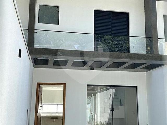 Sobrado com 3 quartos à venda em Vila Pedra Branca SP