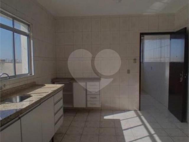 Sobrado com 3 quartos à venda em Vila pita SP
