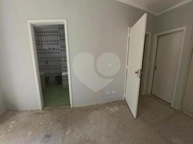 Sobrado com 3 quartos à venda em Vila Romana SP